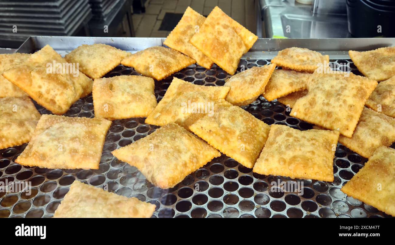 Pastel frito hi-res stock photography and images - Alamy