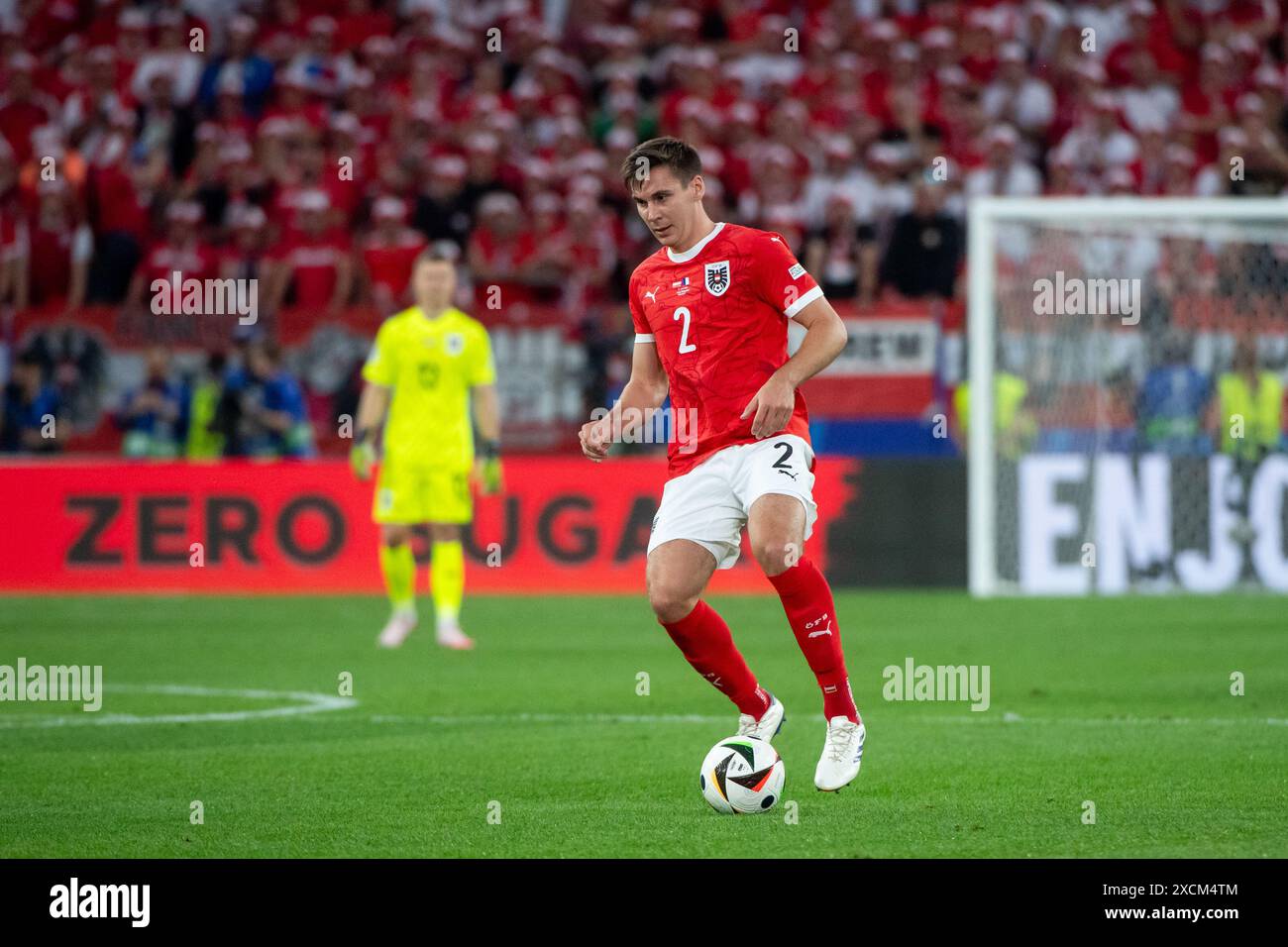 Maximilian Woeber (Oesterreich, #02) am Ball, GER, Austria (AUT) vs France (FRA), Fussball ...