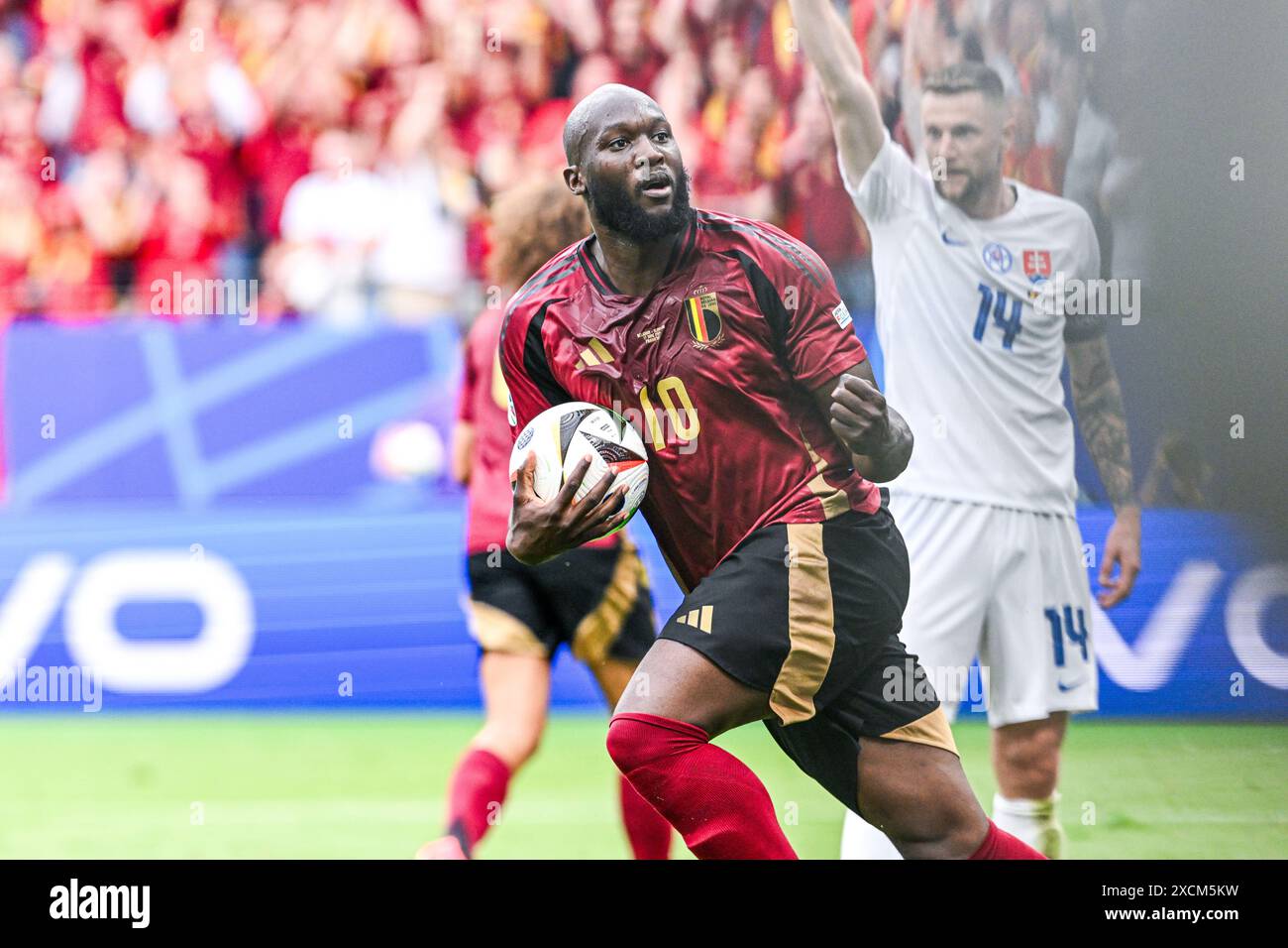 Romelu Lukaku (10) of Belgium celebrates after scoring the 1-1 ...