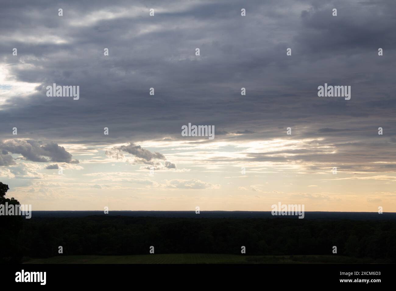Dusk shadows hi-res stock photography and images - Alamy