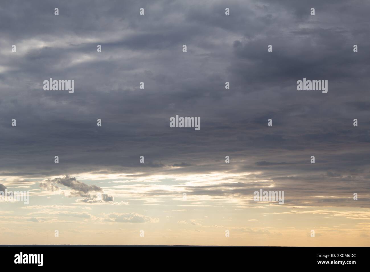 Dusk shadows hi-res stock photography and images - Alamy