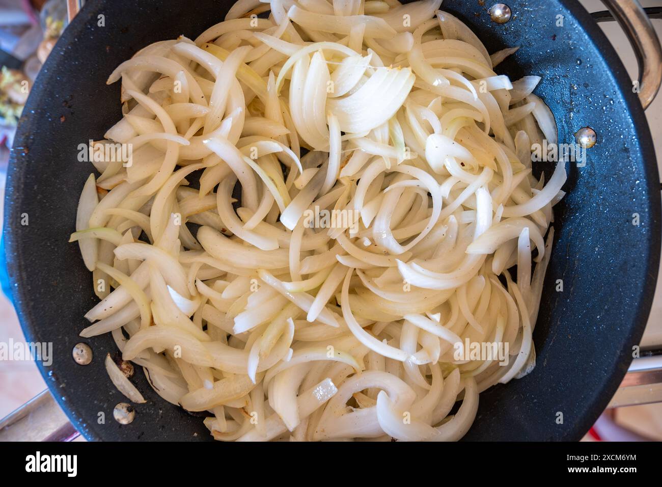 the preparation and cooking process of onions, highlighting various ...