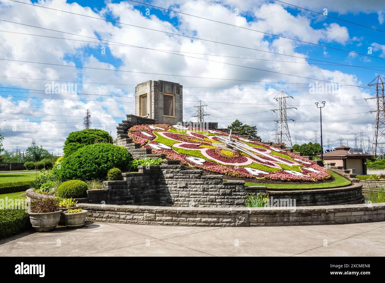 2024 niagara flower clock hi-res stock photography and images - Alamy