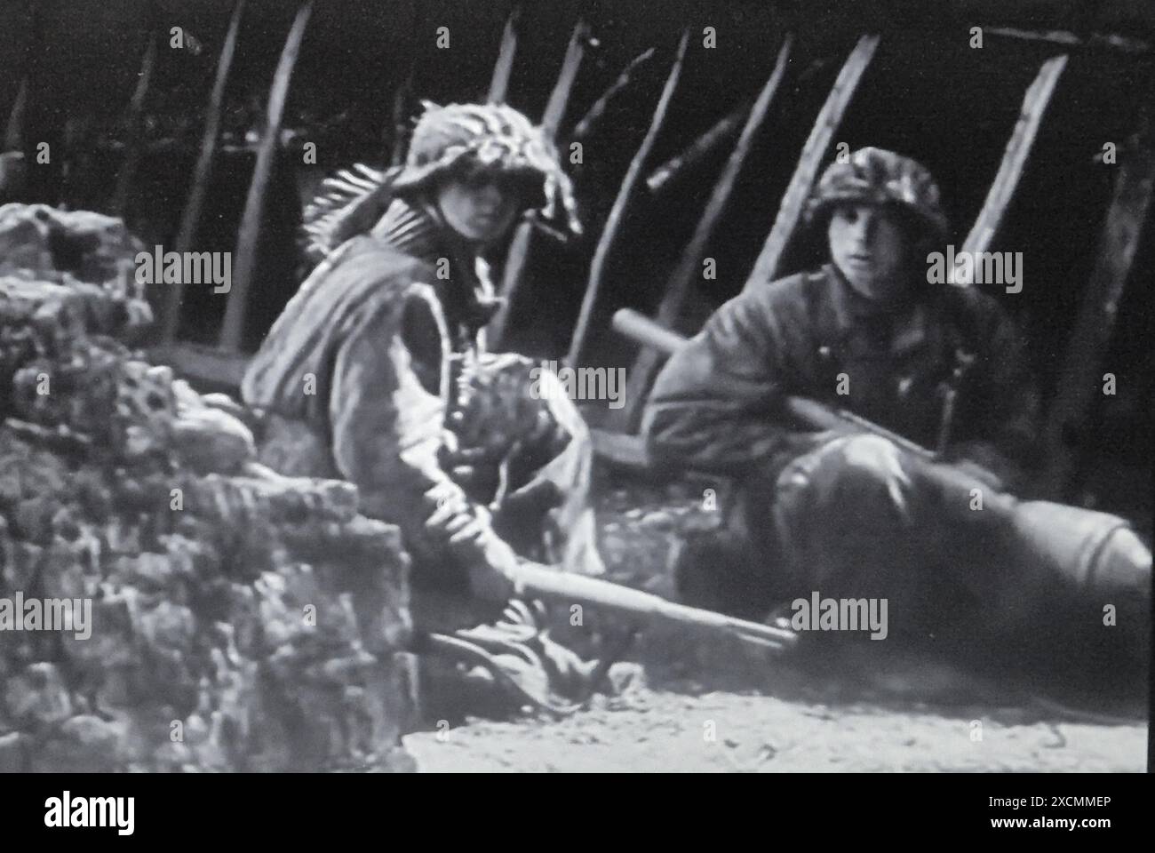 World War Two B&W Screenshot photo. German Soldiers with Panzerfaust on ...