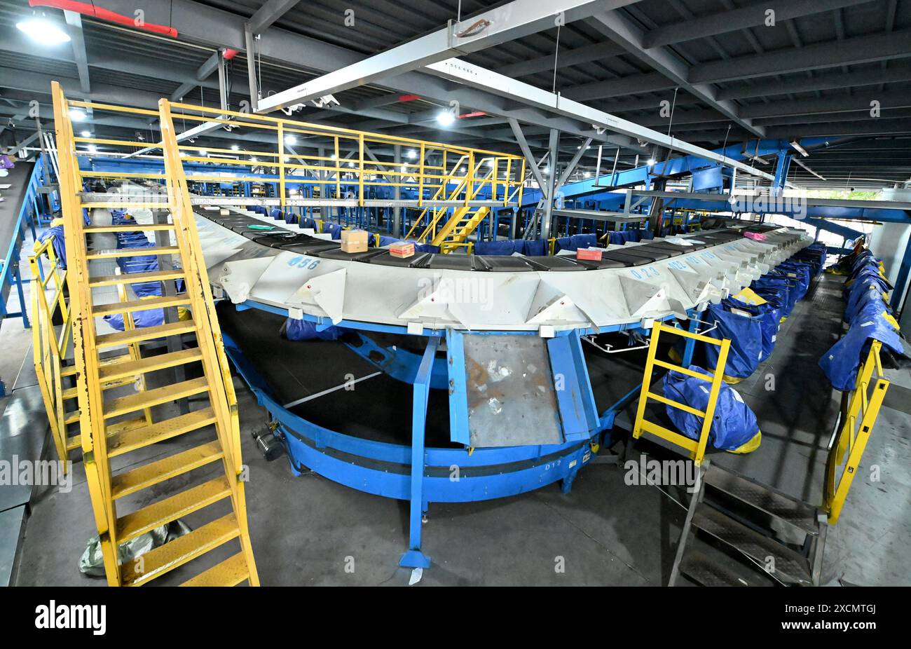 TAICANG, CHINA - JUNE 18, 2024 - An automated sorting line delivers ...