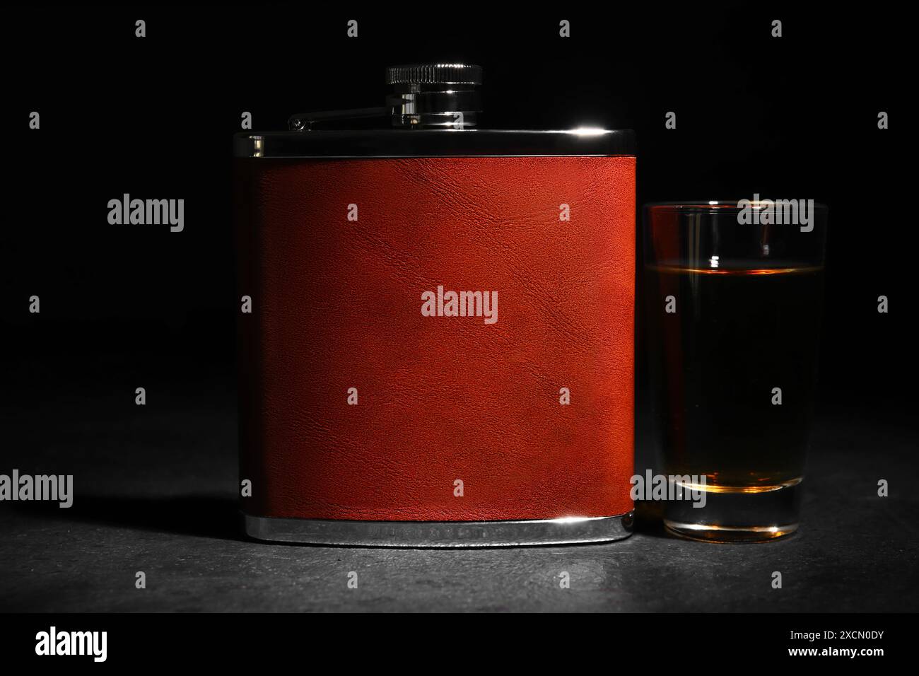 Glass leather hip flask hi-res stock photography and images - Alamy