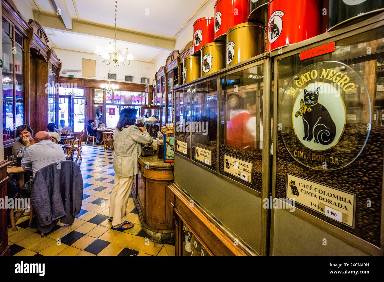 El Gato Negro bar, Cultural Heritage of the City of Buenos Aires ...