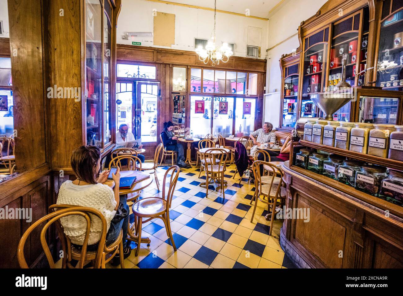 El Gato Negro bar, Cultural Heritage of the City of Buenos Aires ...