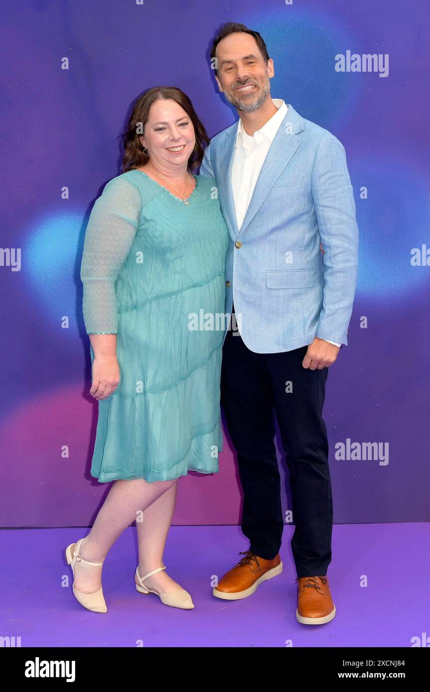 Kelsey Mann mit Begleitung bei der Premiere des Animationsfilms 'Inside Out 2 / Alles steht Kopf ...