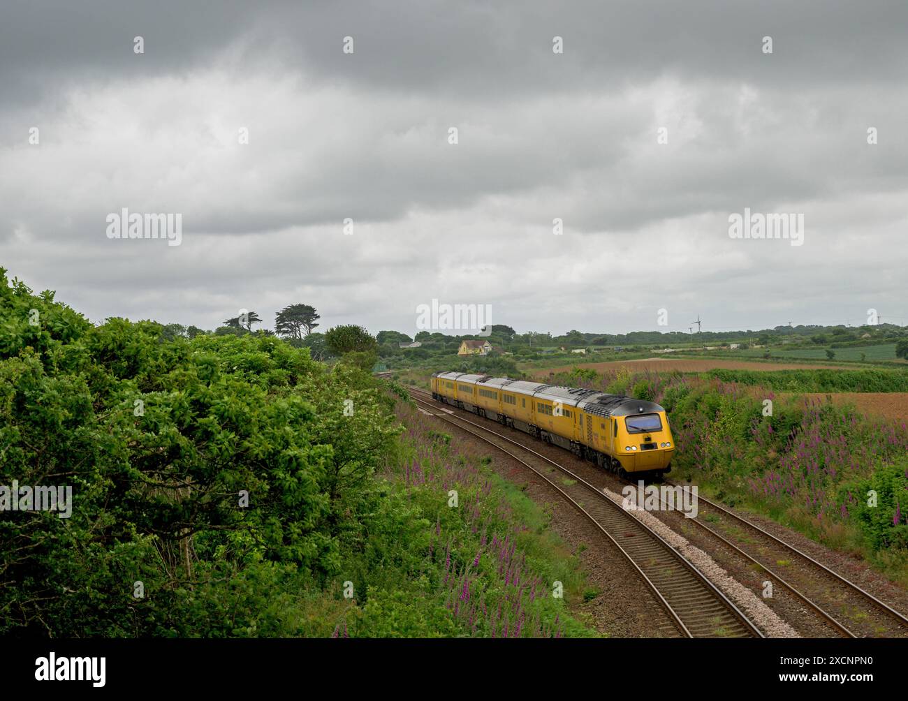 New Measurement Train (NMT) "The Flying Banana" checking/testing ...