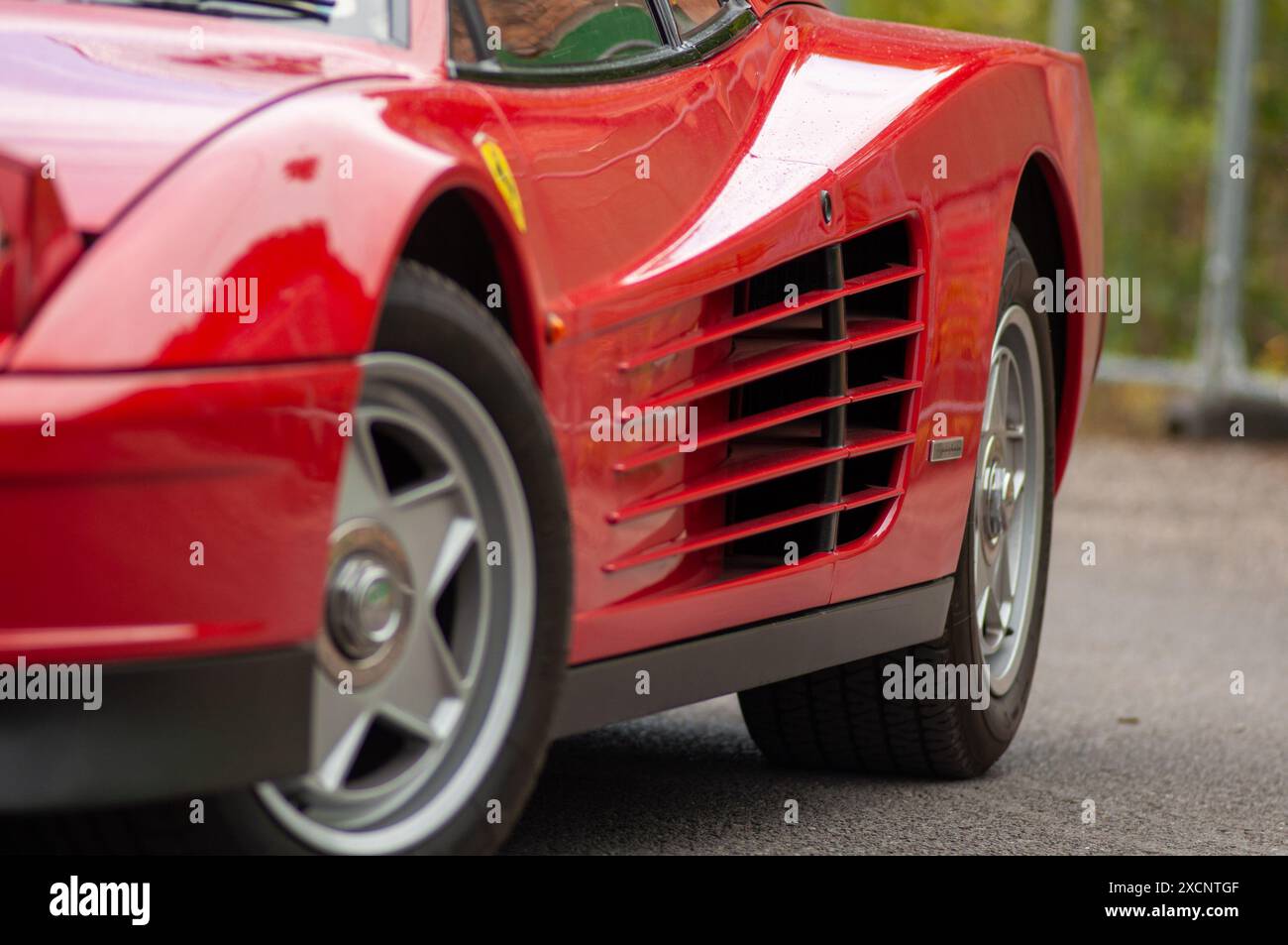 Eighties Ferrari Testarossa side louvre detail Stock Photo - Alamy