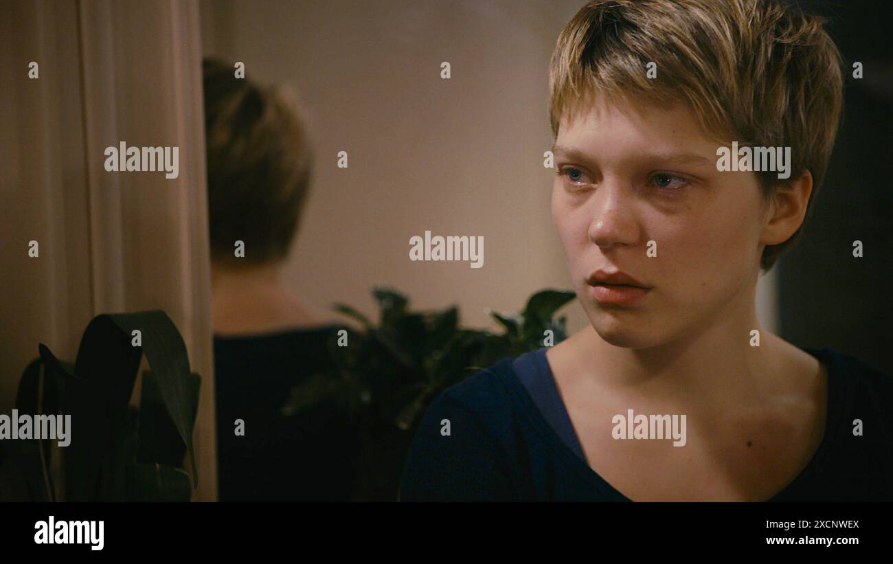 La Vie Dadèle Chapitres 1 Et 2 Blue Is The Warmest Color Year 2013
