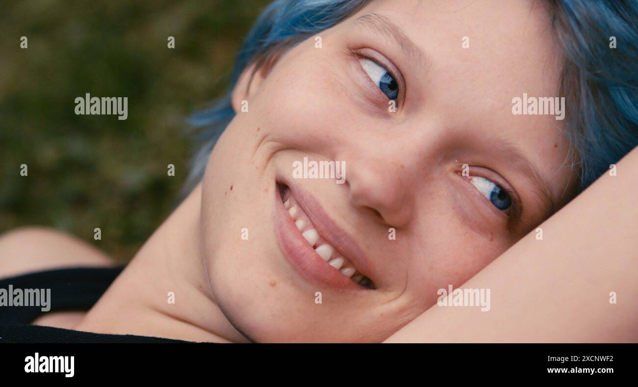 La Vie d'Adèle - Chapitres 1 et 2 Blue is the warmest color Year : 2013 ...