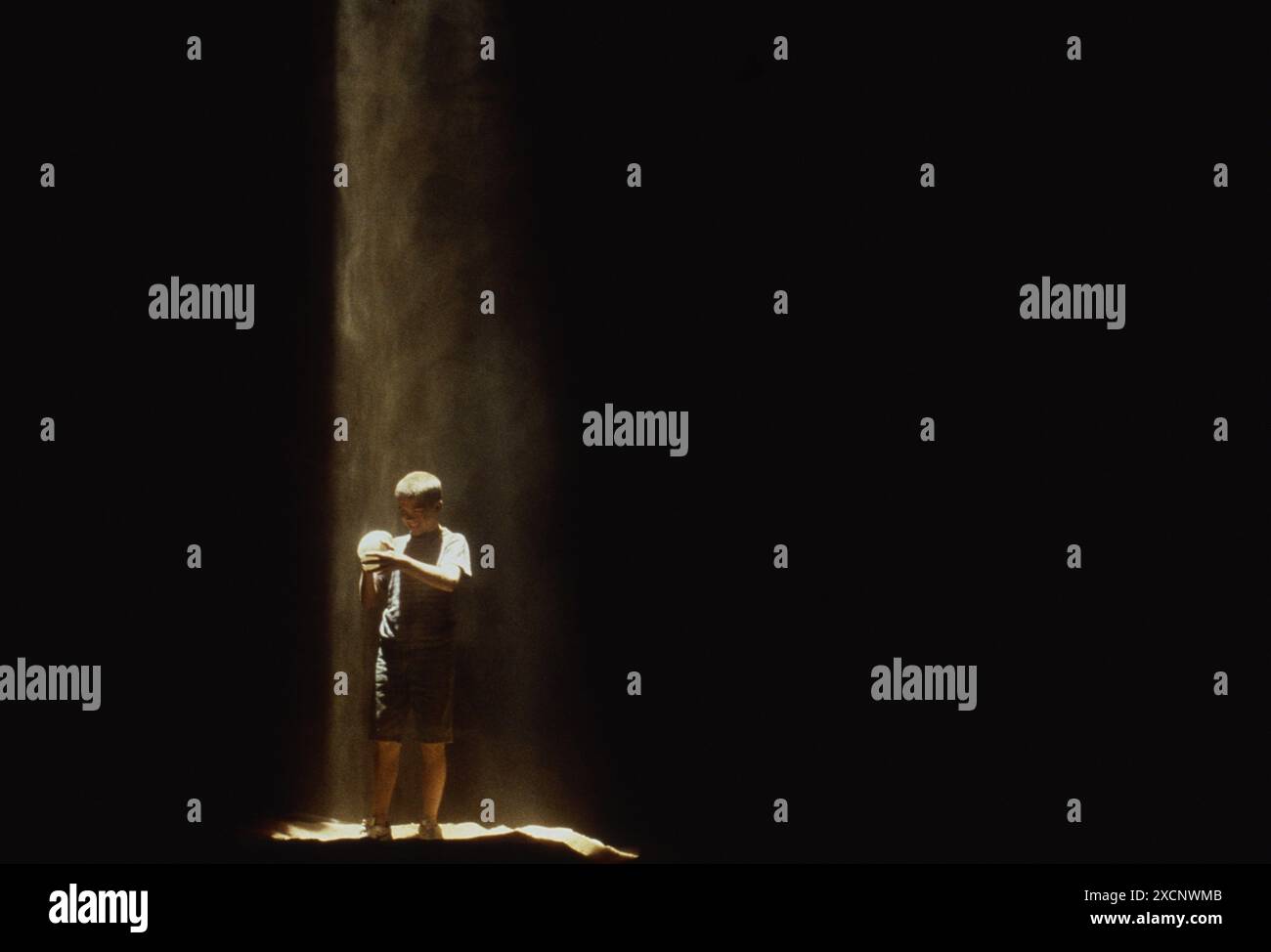 The X Files Year : 1998 USA Director: Rob Bowman Lucas Black Stock ...