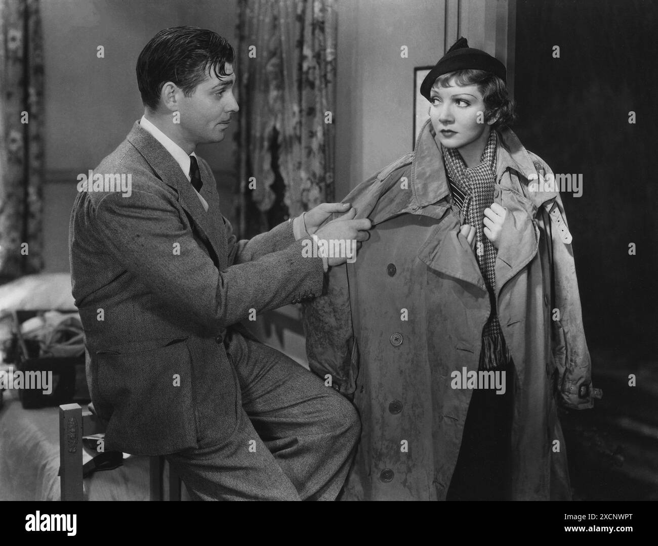 It Happened One Night Year : 1934 USA Director: Frank Capra Clark Gable ...