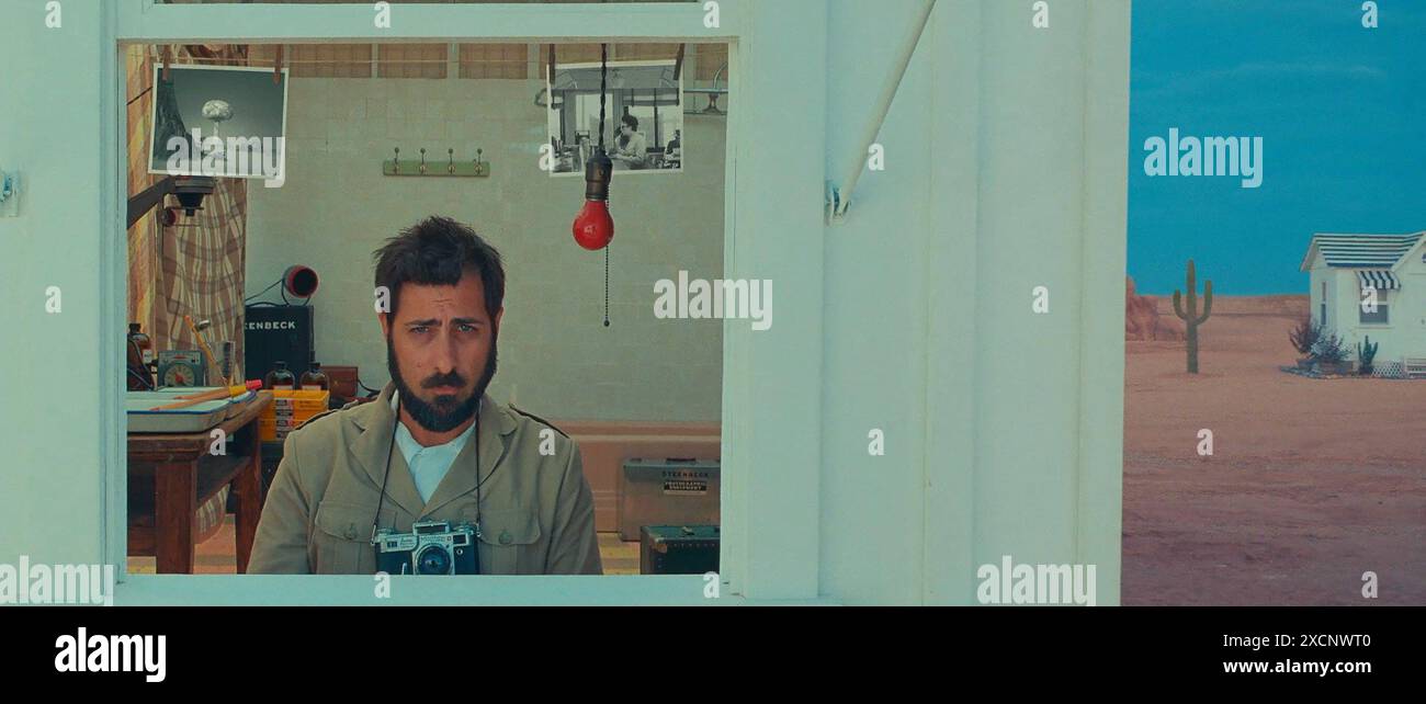 Asteroid city film still hi-res stock photography and images - Alamy