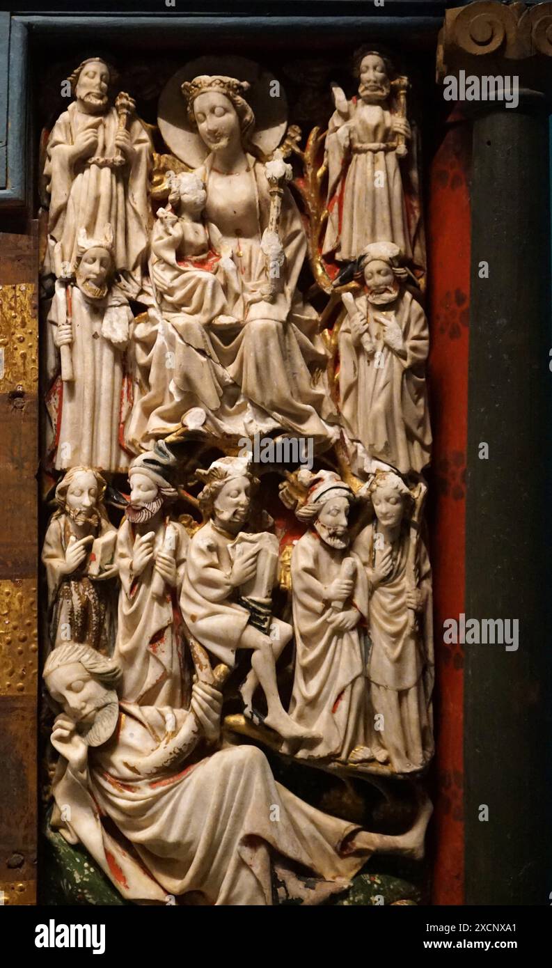Alabaster altarpiece hi-res stock photography and images - Alamy