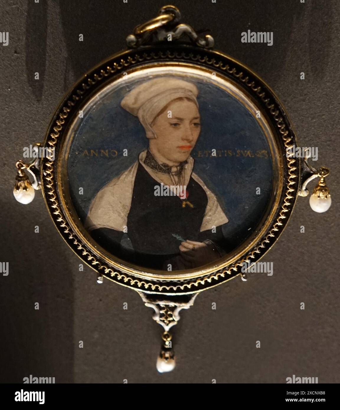 Miniature portrait 16th century hi-res stock photography and images - Alamy