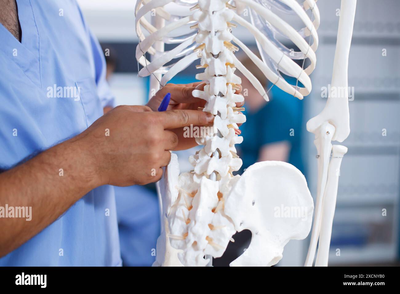 Physiotherapist diagnoses mechanical issues and explains discomfort by ...