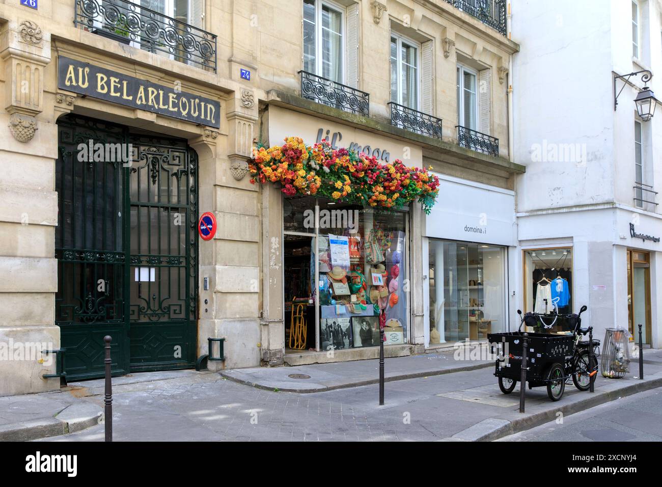 74 rue du temple hi-res stock photography and images - Alamy
