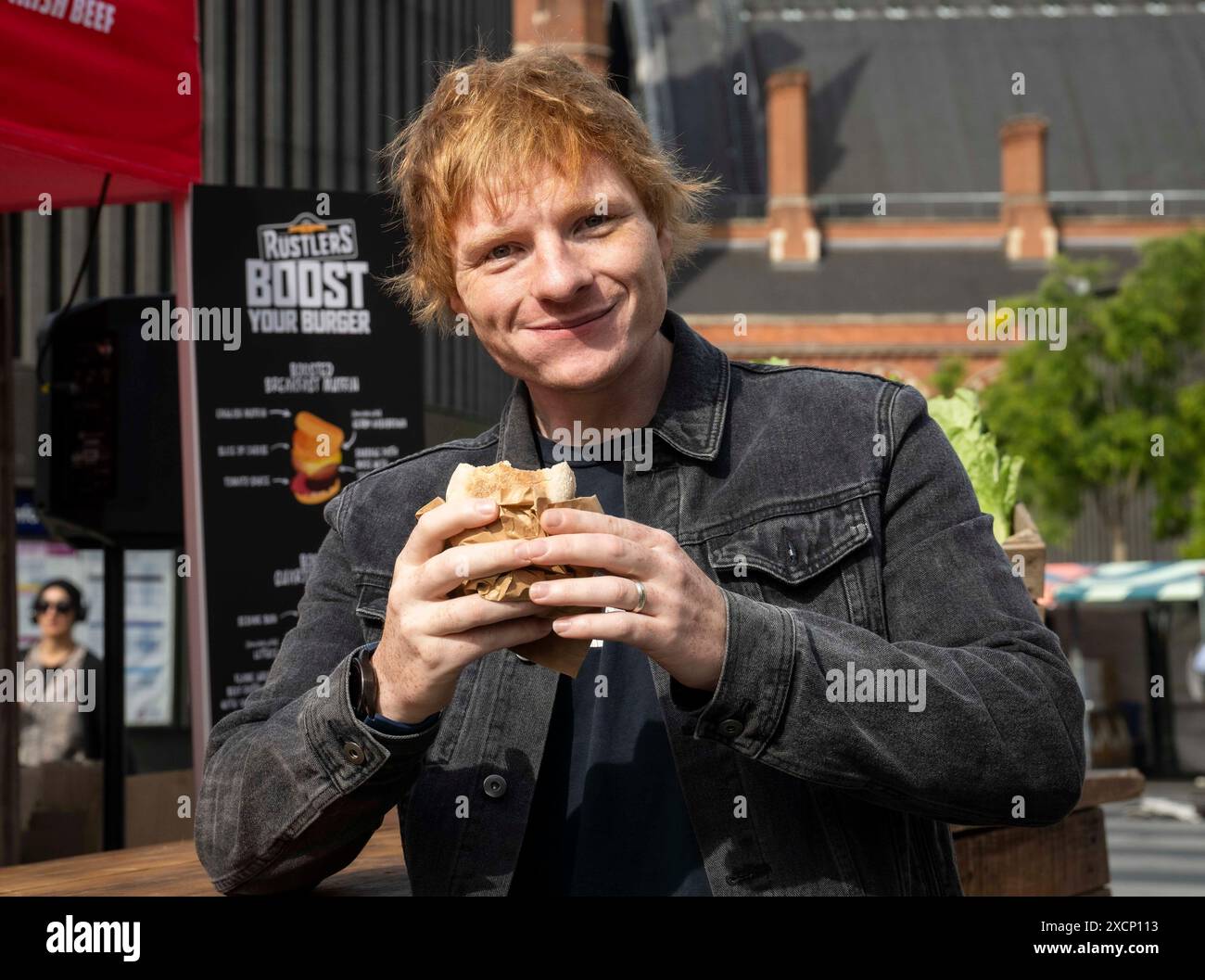 Ed sheeran lookalike hi-res stock photography and images - Alamy