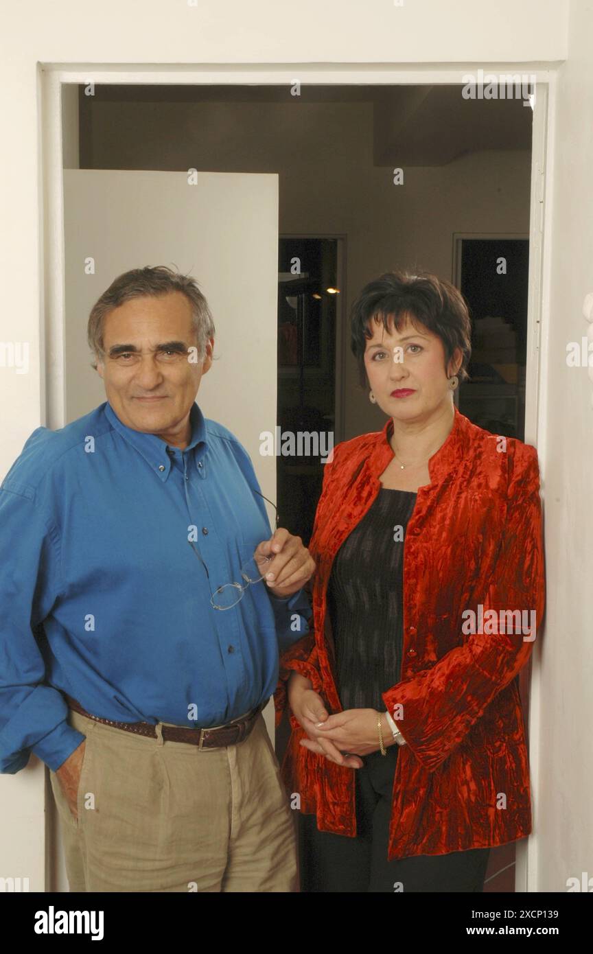 Martine NISSE et Pierre SABOURIN - Date : 20041001 ©John Foley/Opale ...