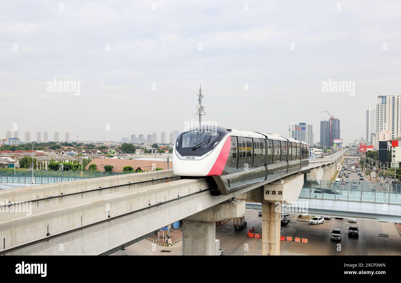 The pink monorail Mass Transit System serving in the Metropolitan ...