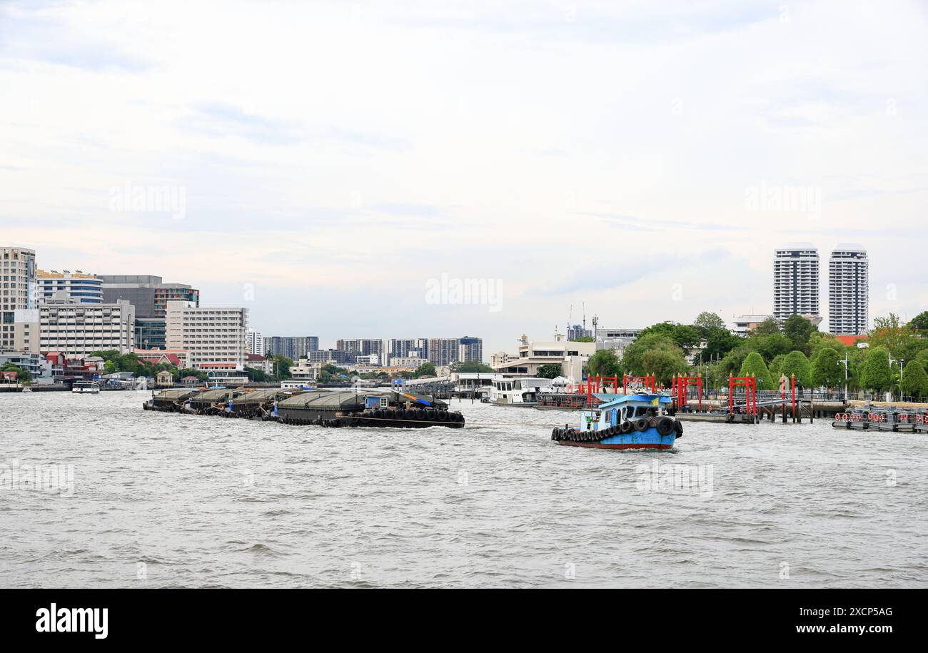 Tugboat and container ships, the famous Logistics and transportation in ...