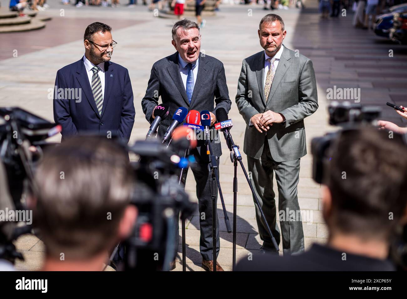 From left Czech Radio head Rene Zavoral, CEO of European Broadcasting ...