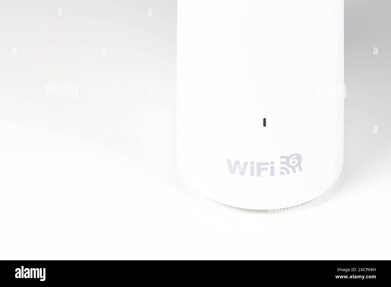Wifi router table hi-res stock photography and images - Alamy