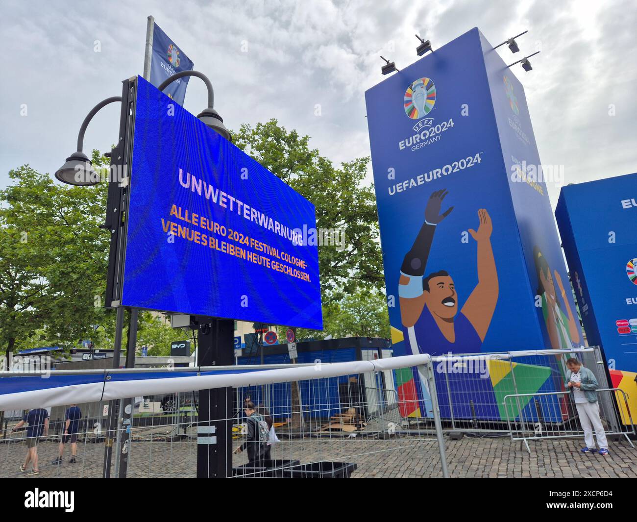 Cologne, Germany. 18th June, 2024. "Severe weather warning" is written ...