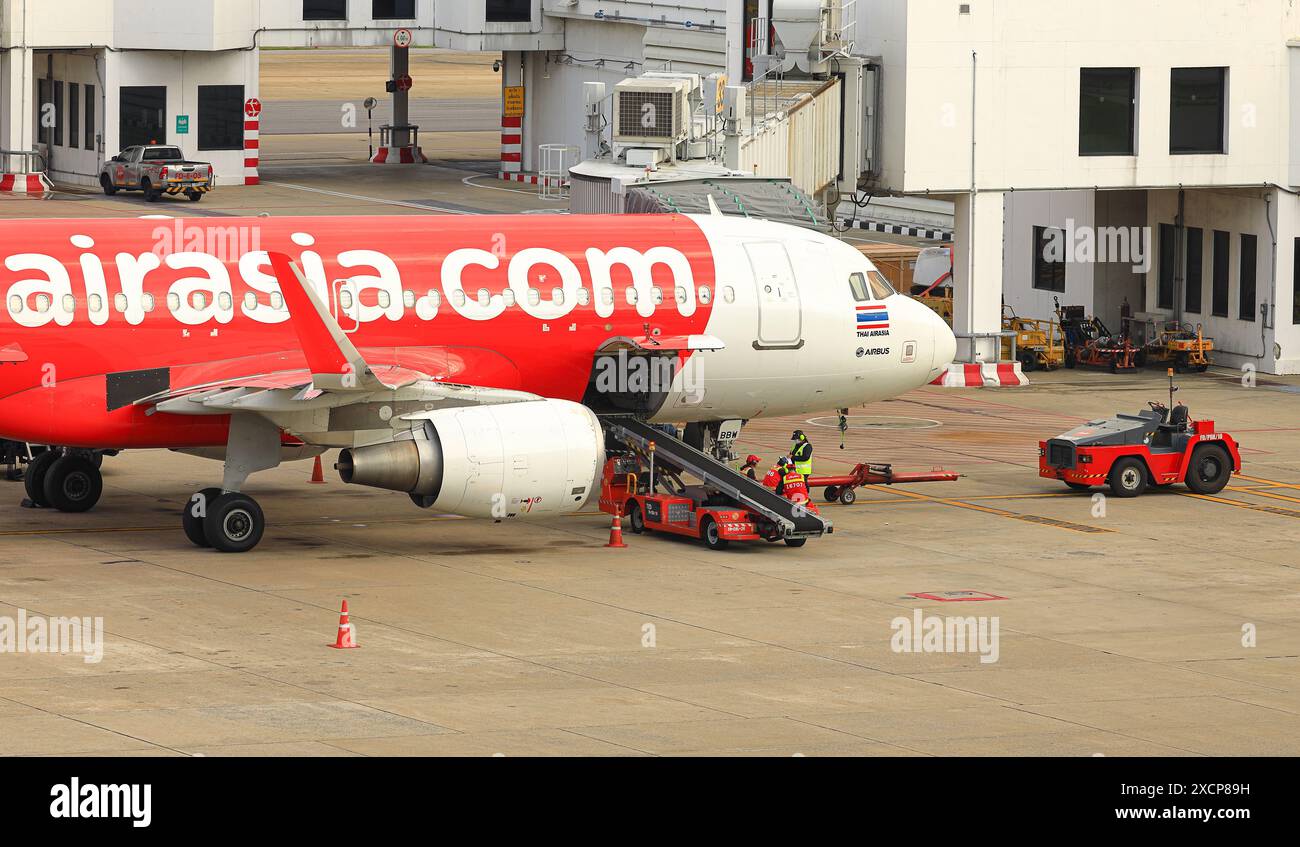 Don-Mueang International, Airport baggage tug (baggage dolly transport ...