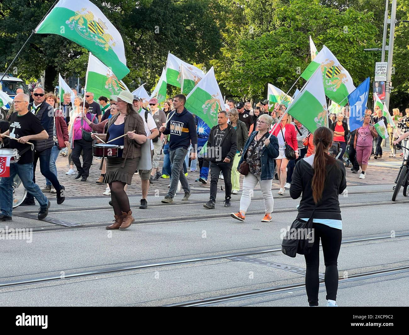 Aufmarsch der Freien Sachsen Aufmarsch der Freien Sachsen vor dem Karl ...