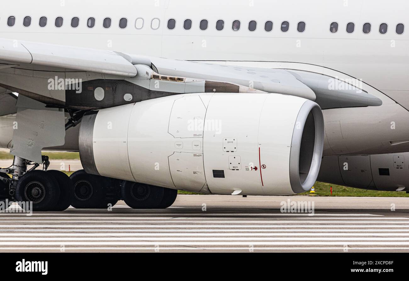 The Airbus A340-313X of Swiss International Airlines is equipped with ...