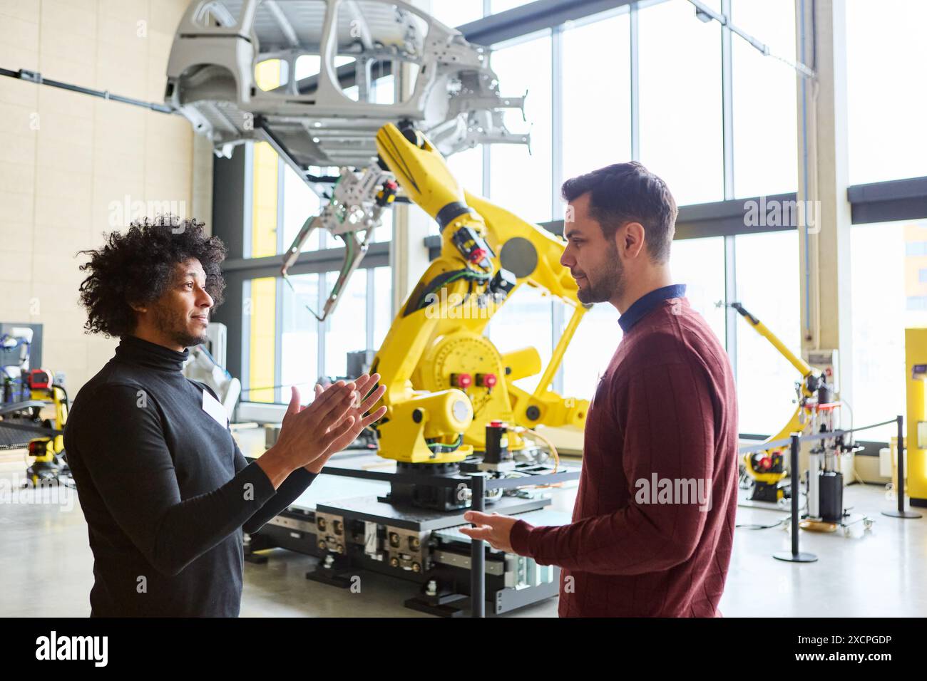Robotic arm manufacturing hi-res stock photography and images - Alamy