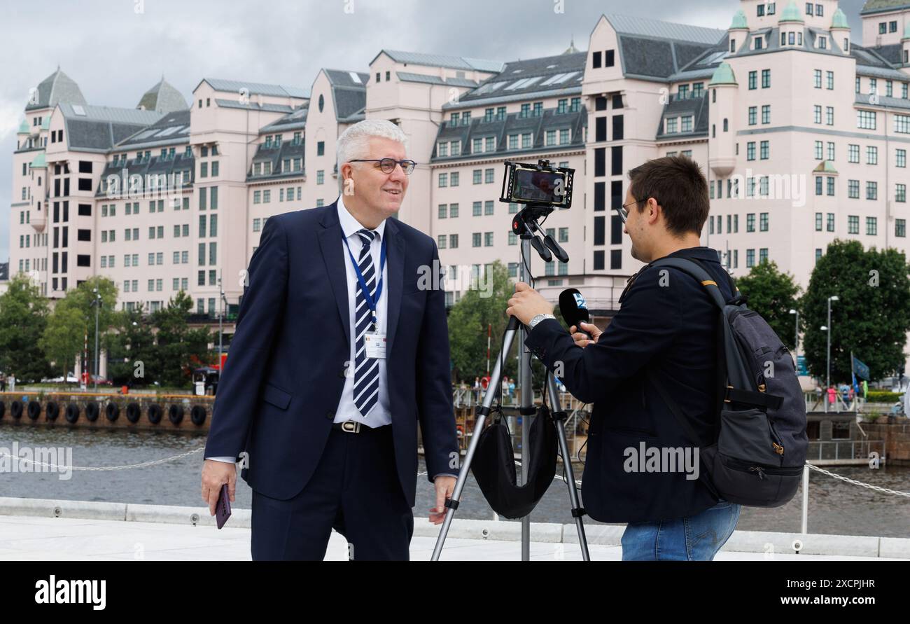 Oslo, Norway. 18th June, 2024. FEB-VBO CEO Pieter Timmermans talks to ...