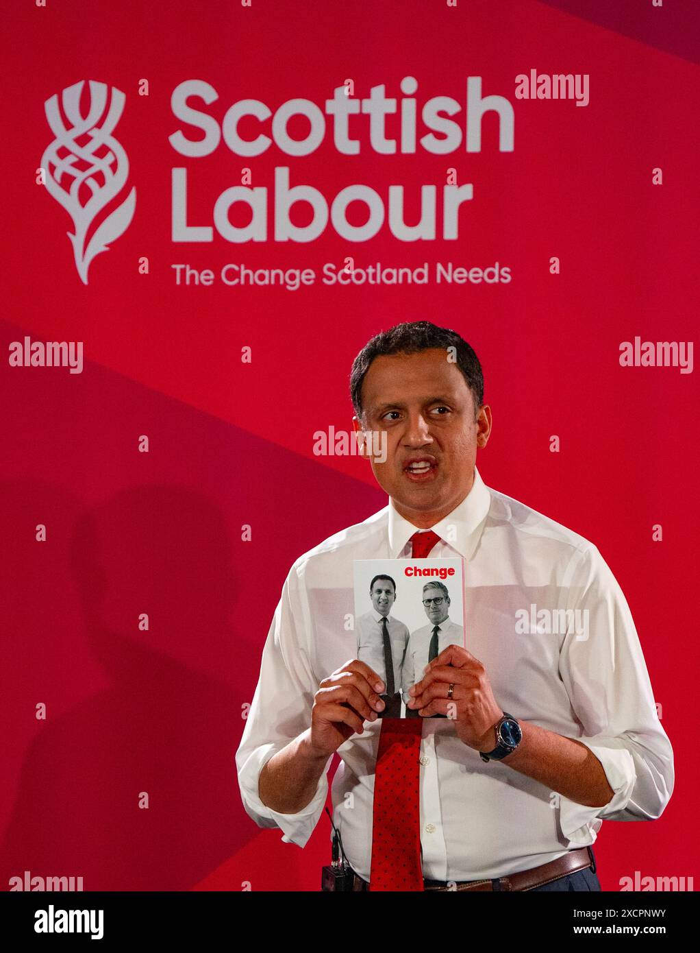 Labour party 2024 general election manifesto hi-res stock photography and images - Alamy