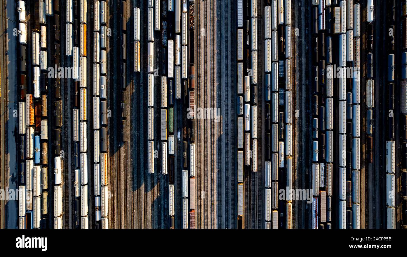 Aerial rail yard hi-res stock photography and images - Alamy