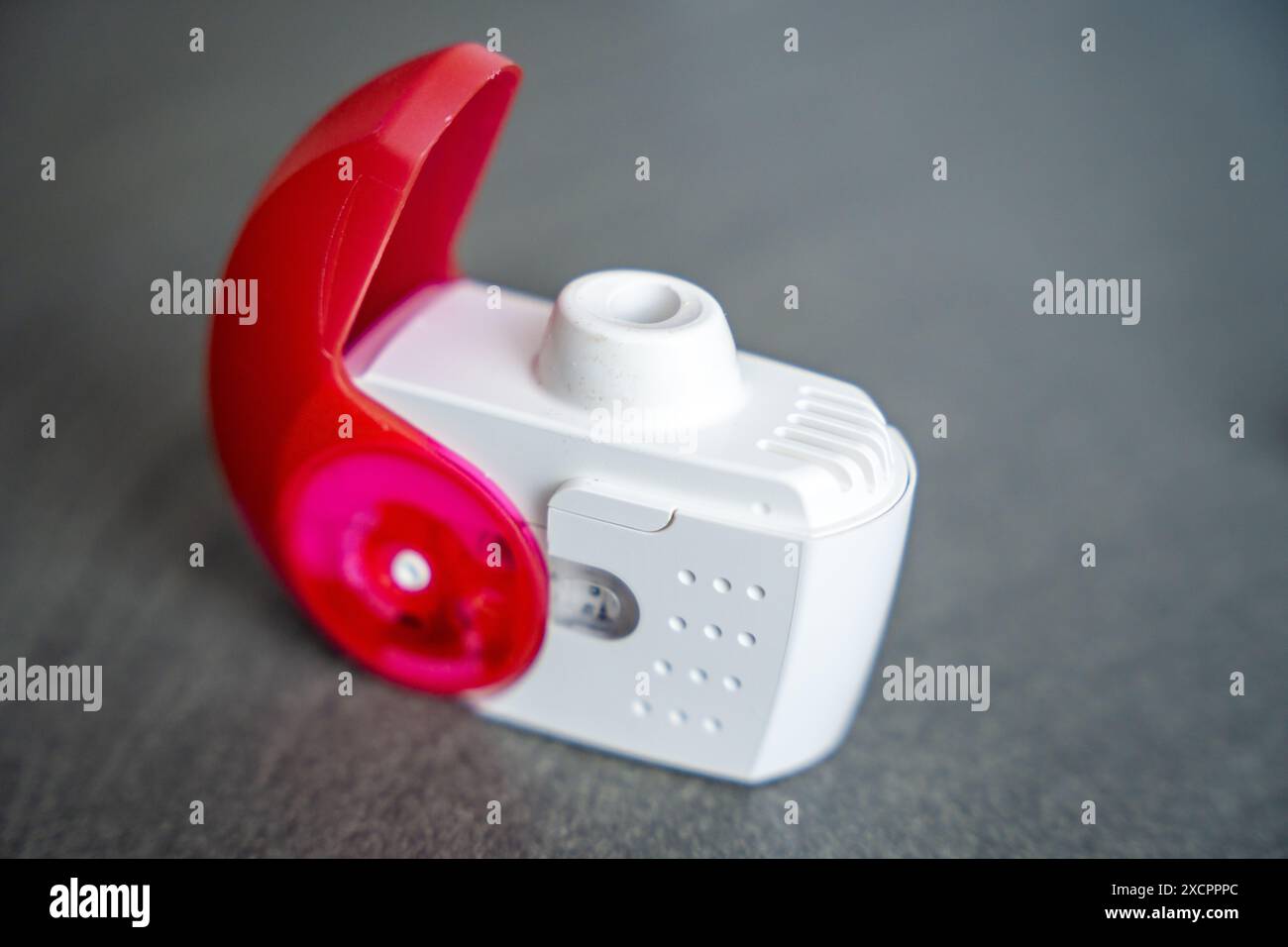 Dry powder inhaler hi-res stock photography and images - Alamy