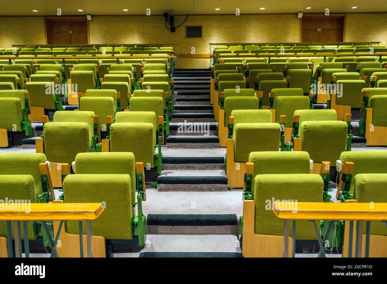 50 united nations plaza new york hi-res stock photography and images ...