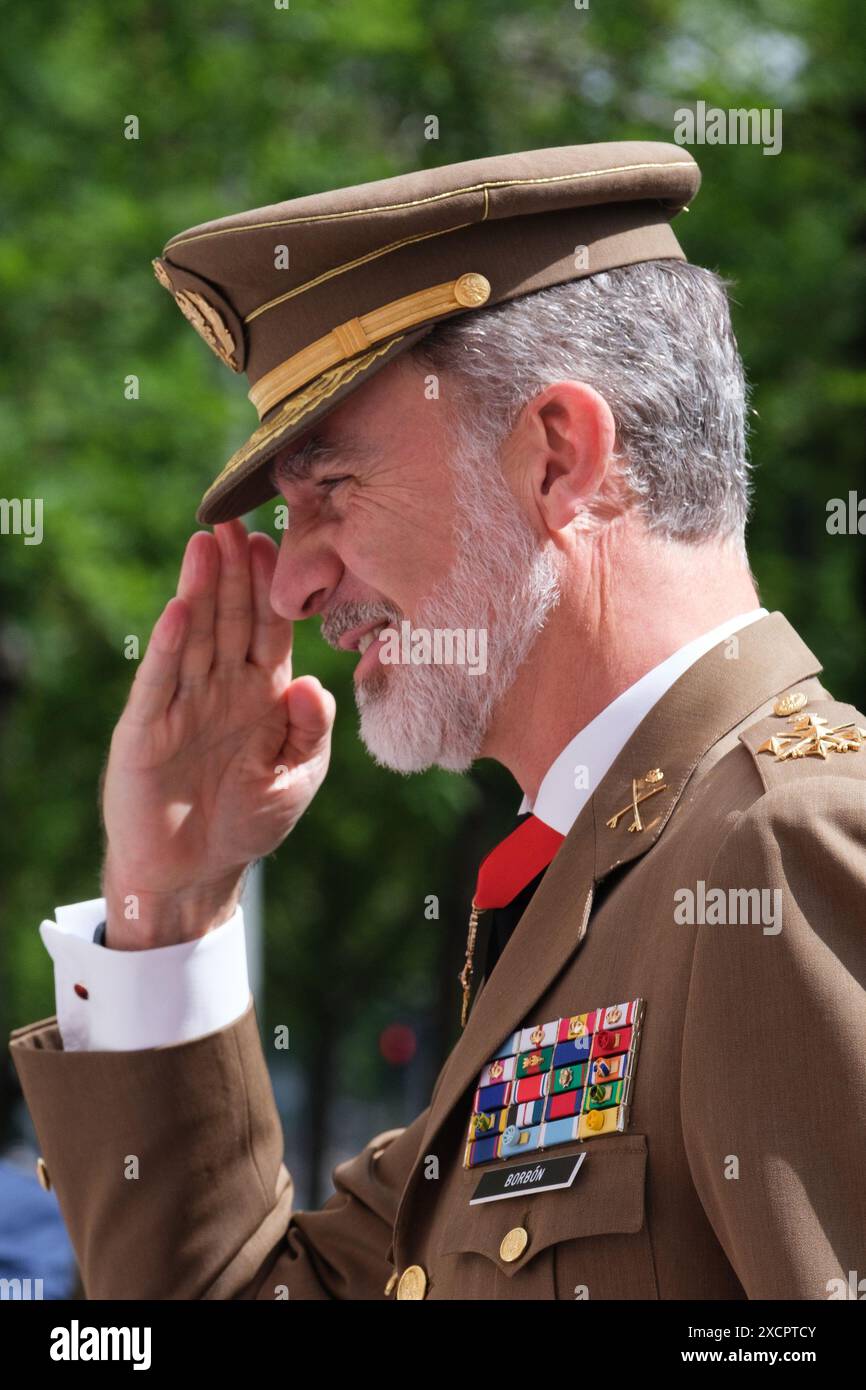 Felipe vi of spain uniform hi-res stock photography and images - Alamy
