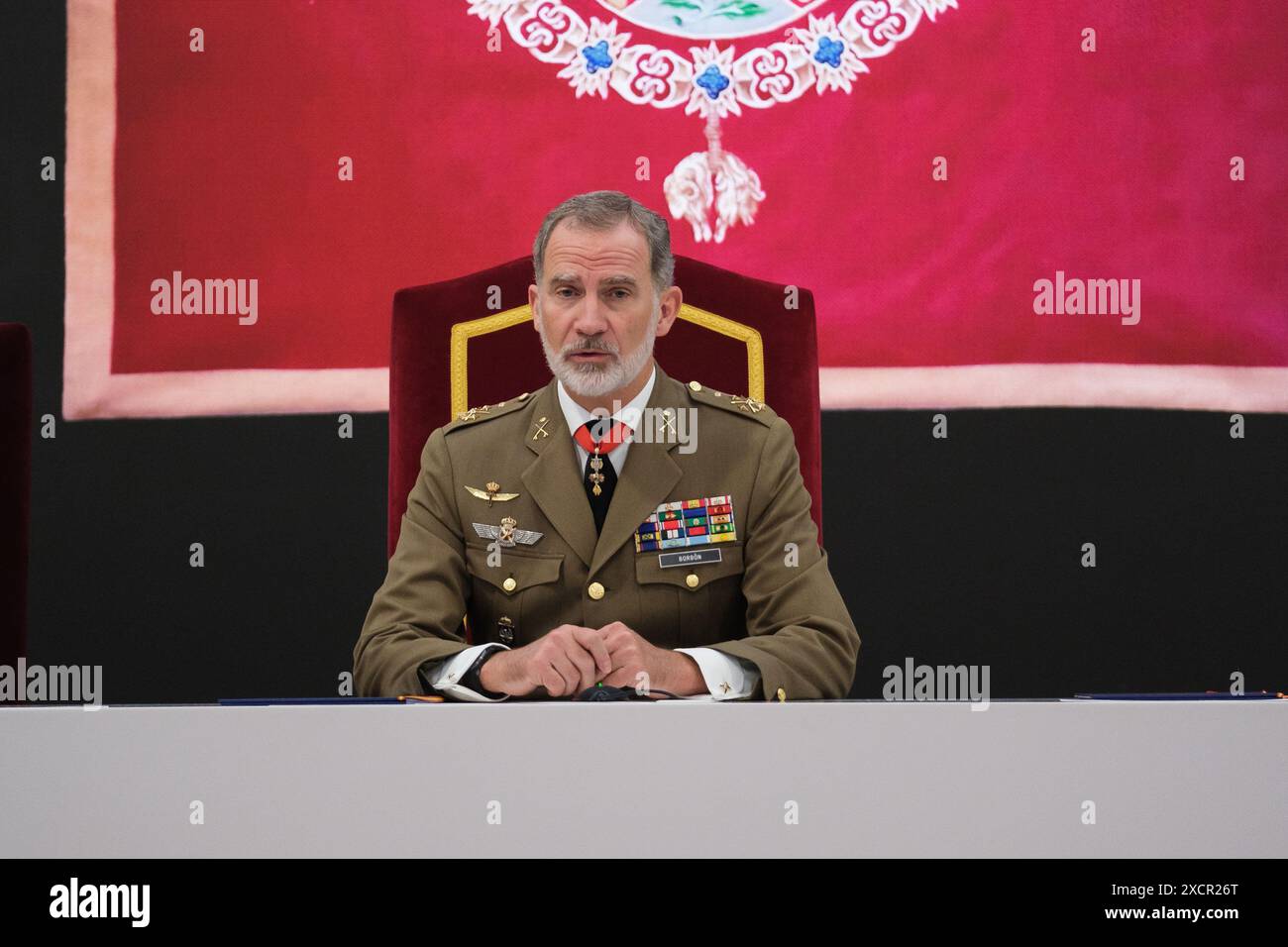 Felipe vi of spain uniform hi-res stock photography and images - Alamy