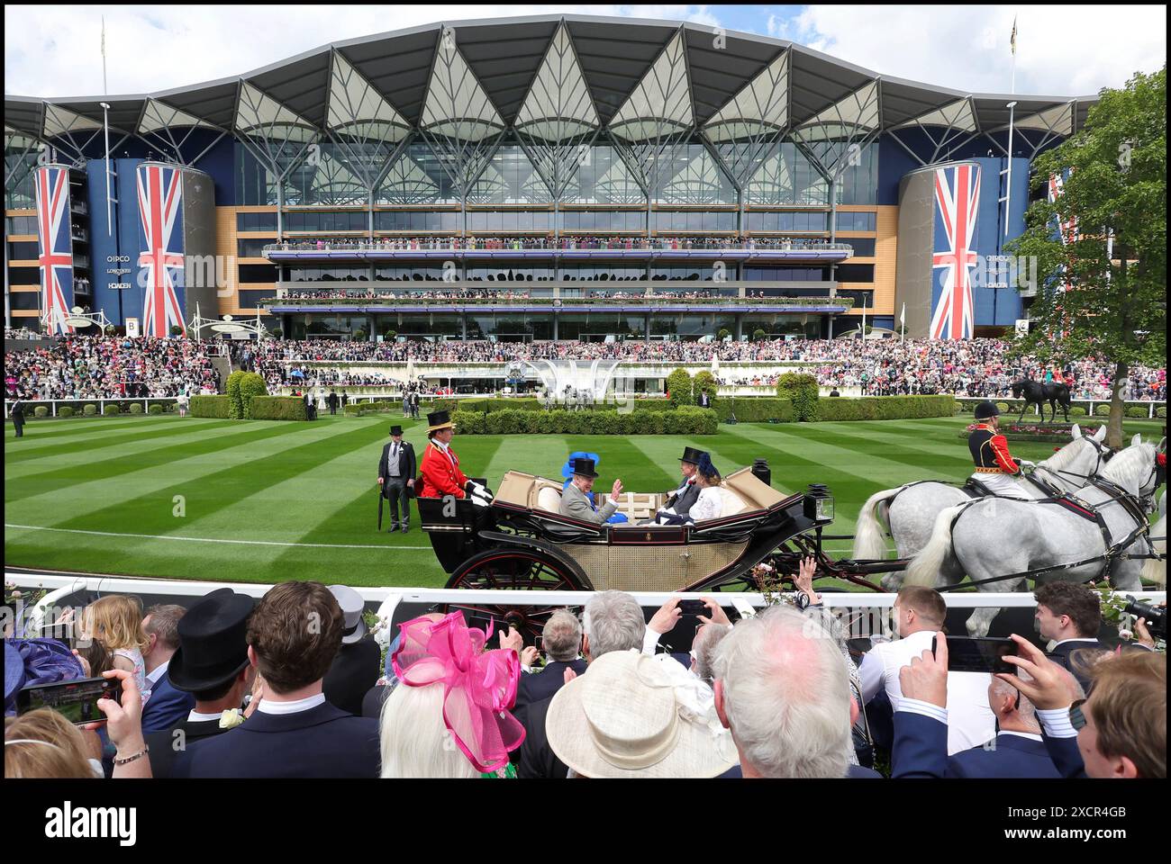 Ascot, UK. 18th June, 2024. Royal Ascot 2024. Ascot Racecourse ...