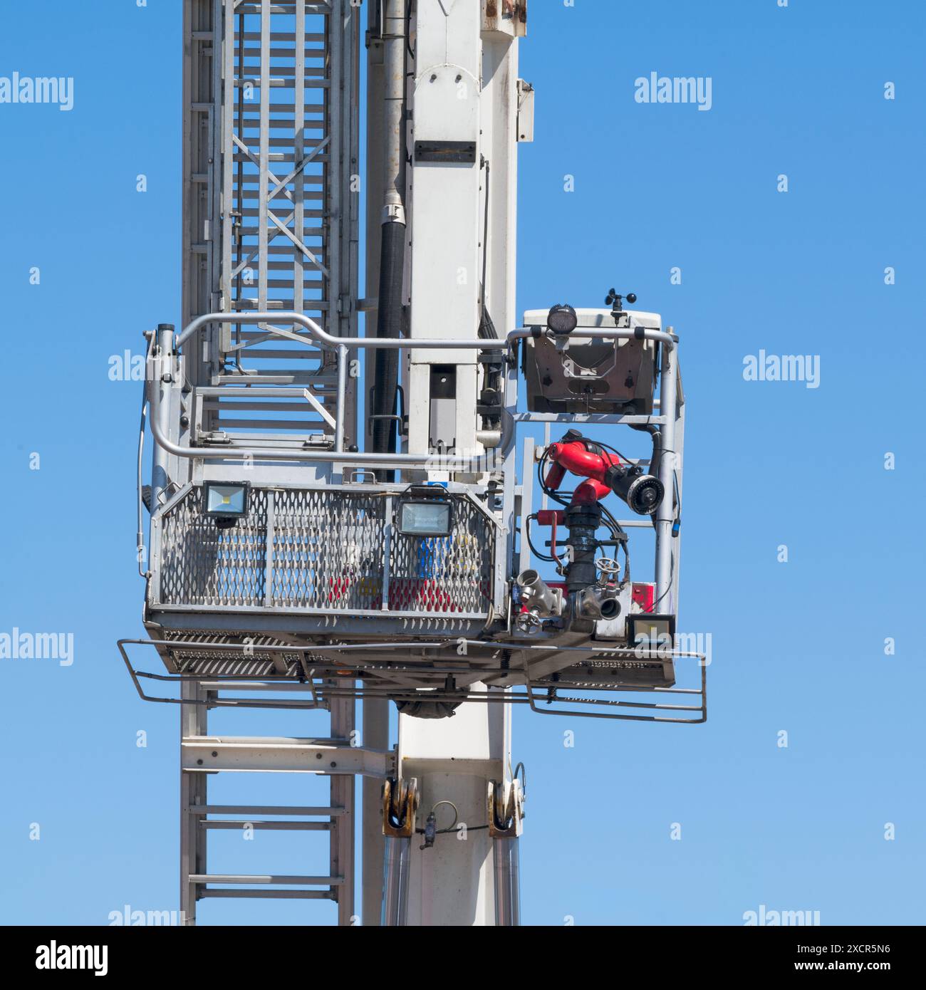 Surveillance camera on the Bronto Skylift is lifted 32m into the air to ...