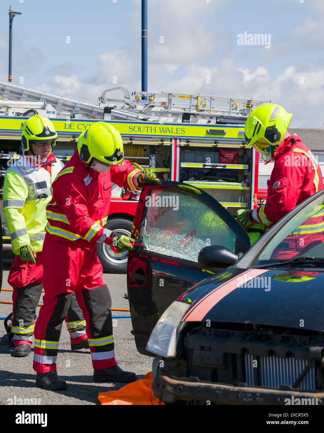The fire services vehicle extraction unit demonstrate smashing a car ...