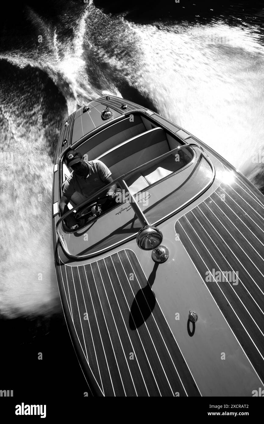 Chris craft race Black and White Stock Photos & Images - Alamy