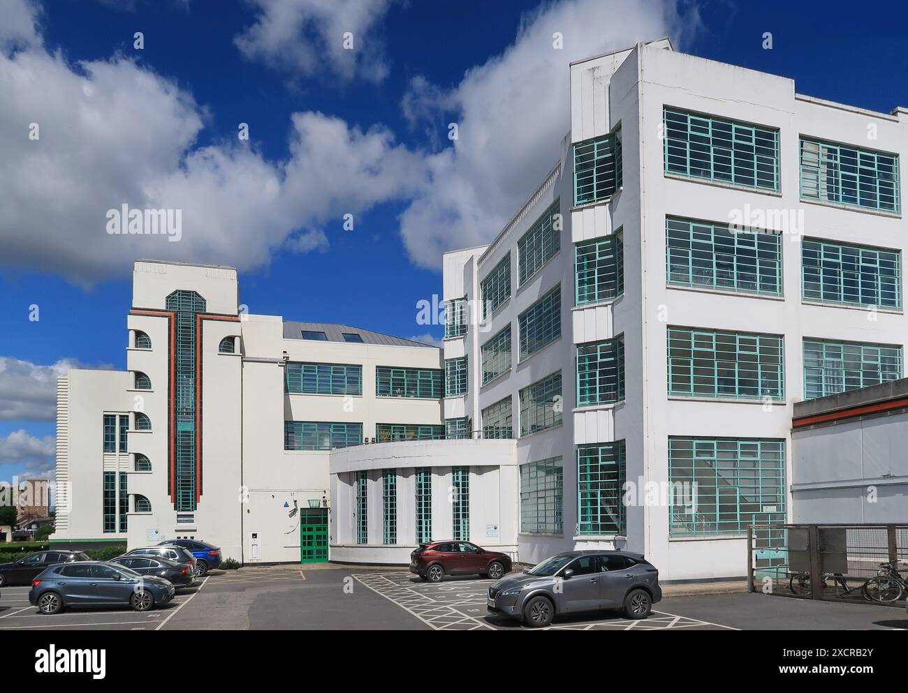 Art deco office building hi-res stock photography and images - Alamy
