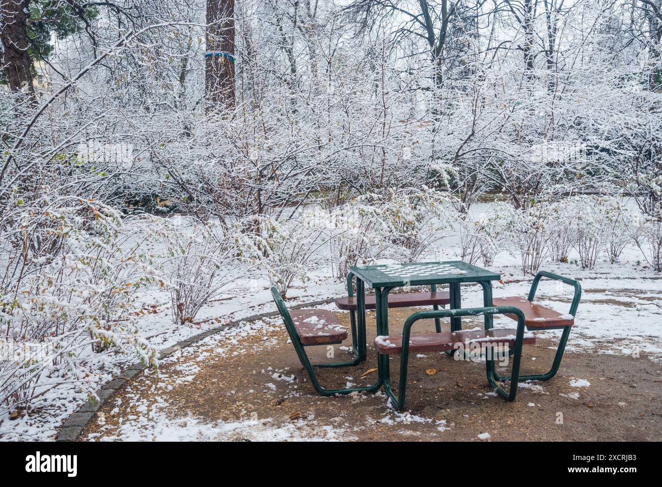 Ajedrez exterior hi-res stock photography and images - Alamy