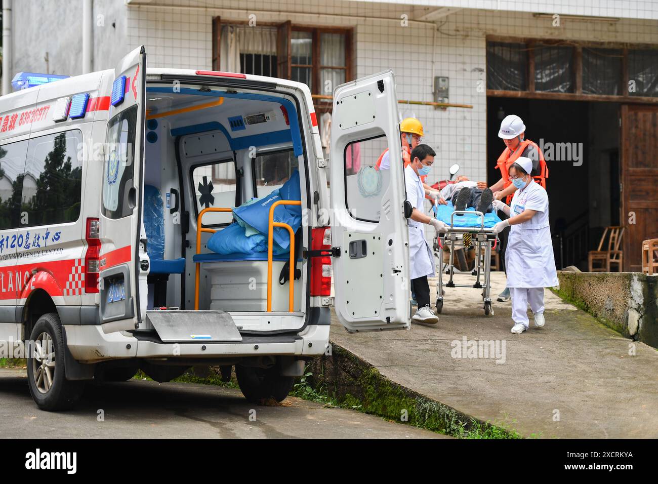 Continuous conduction hi-res stock photography and images - Alamy