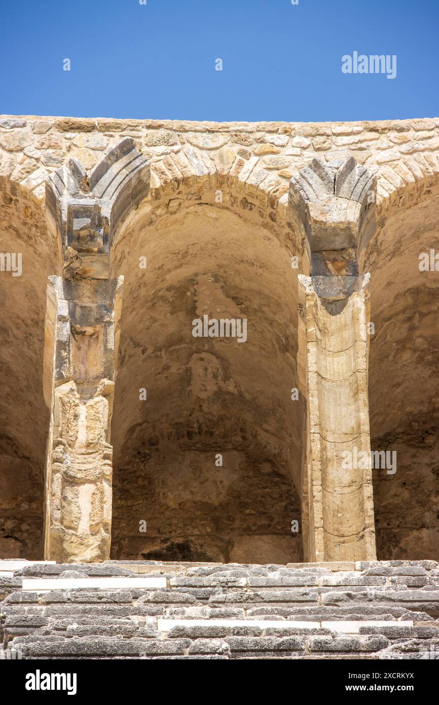Amphitheatre classic columns in hi-res stock photography and images - Alamy